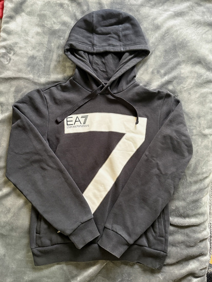 EA7 Emporio Armani duks M – original