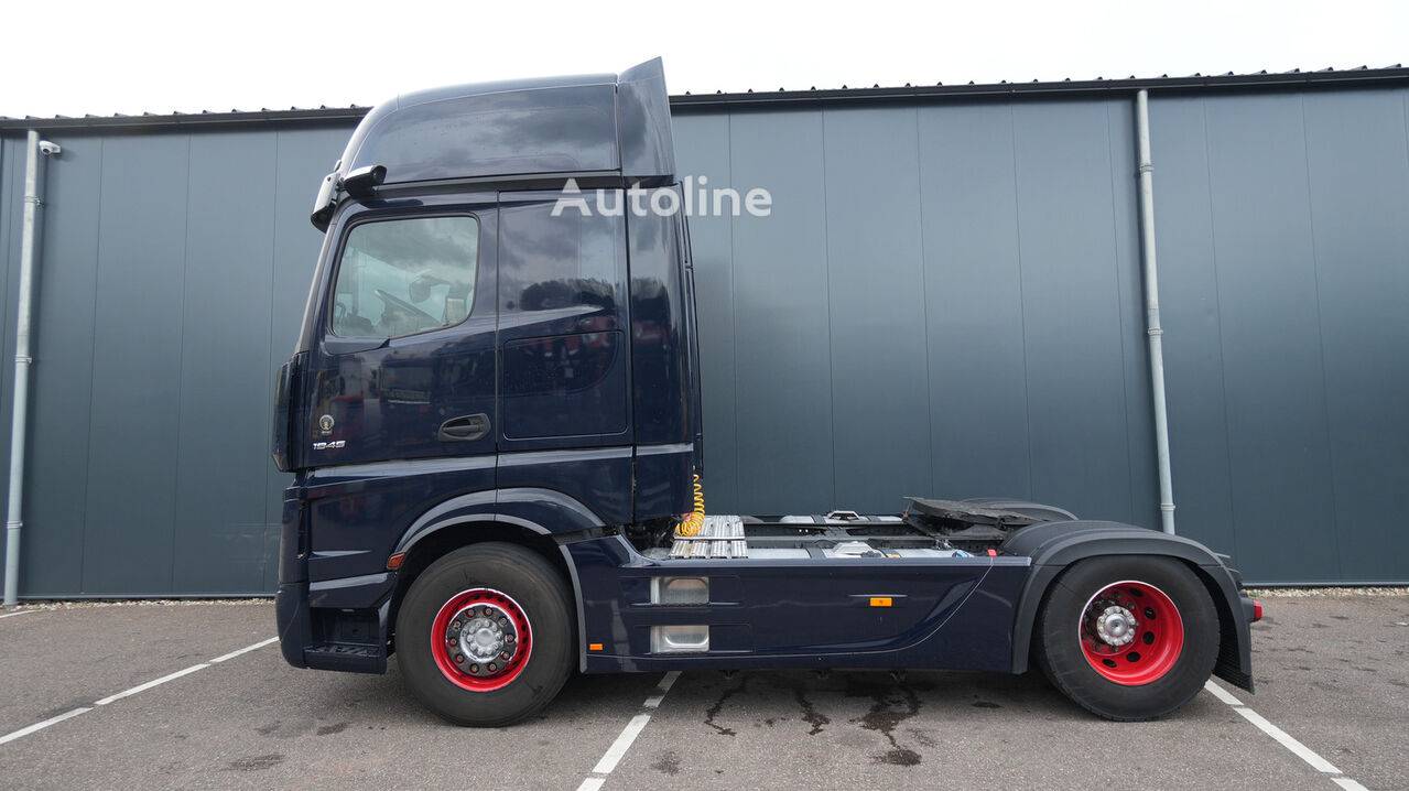 Mercedes-Benz Actros 1945 GigaSpace tractor unit tegljač