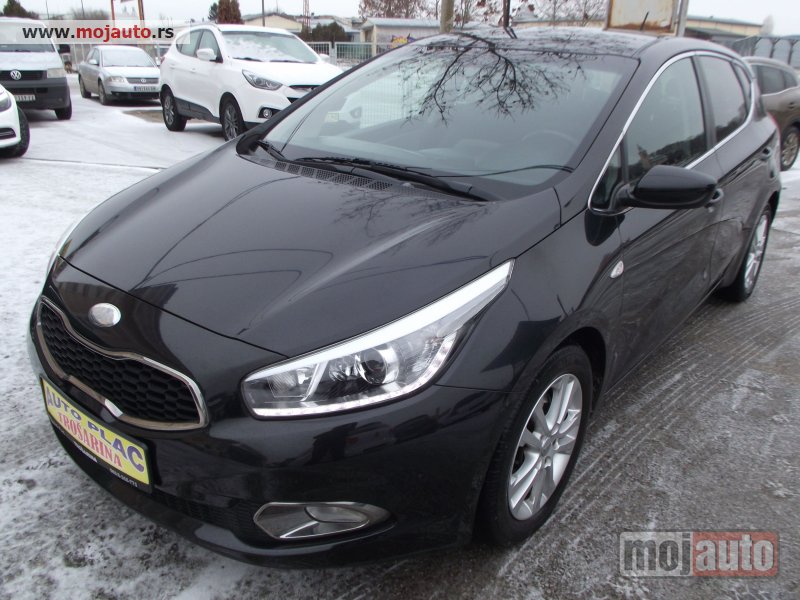 Kia Ceed 1.4 BENZ 73 KW 6 BRZ ALU NOV