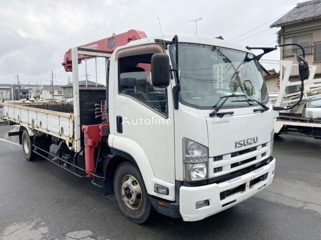 Isuzu FORWARD kamion s ravnom platformom