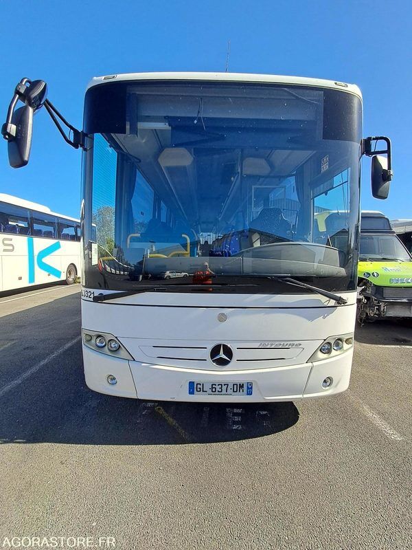 Prodaje se Mercedes-Benz INTOURO ME prigradski autobus na aukciji