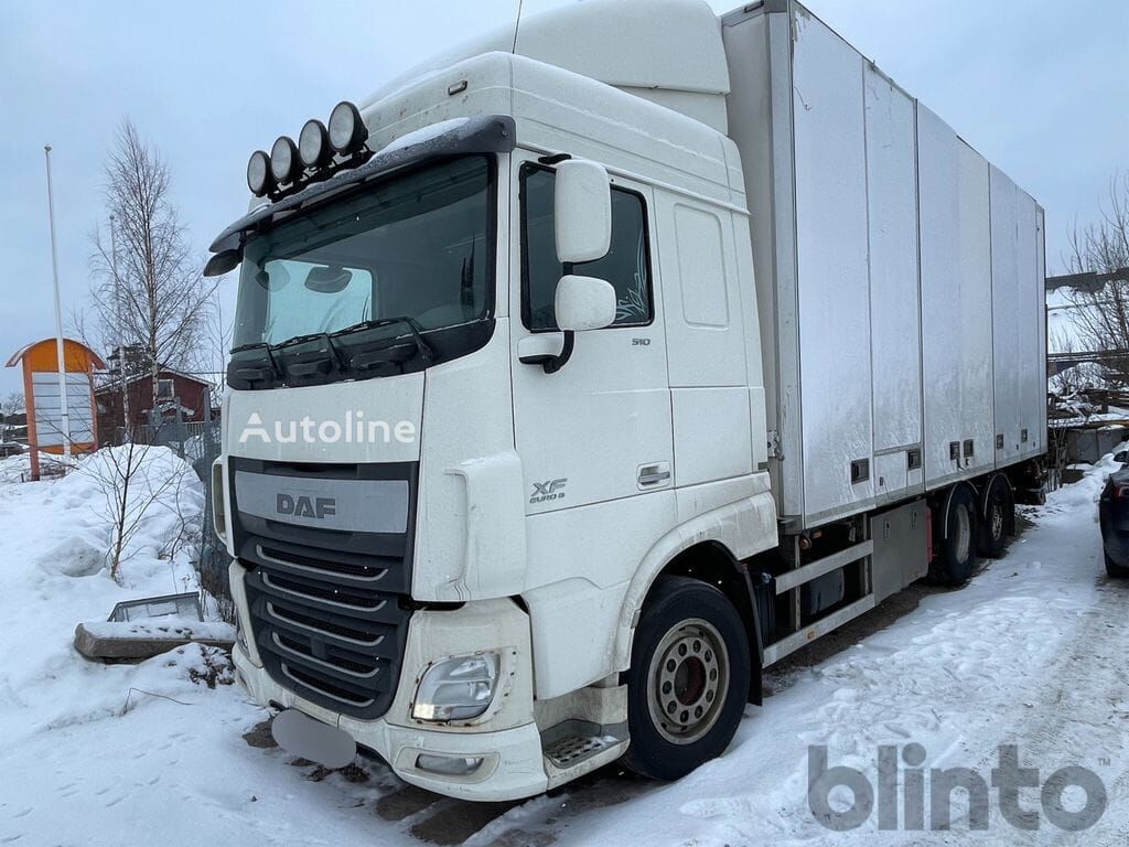 Prodaje se DAF XF510Z kamion furgon na aukciji