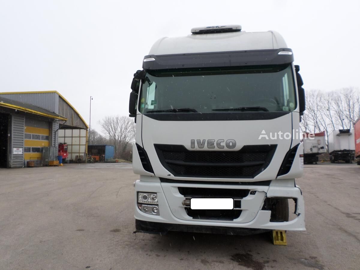 IVECO Stralis 480 tegljač nakon udesa