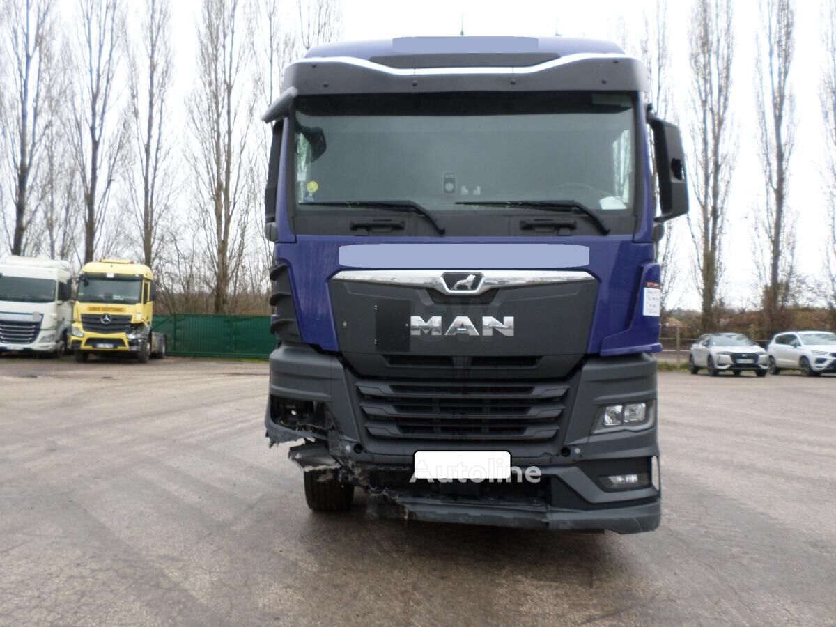 MAN TGX 18.480 tegljač nakon udesa
