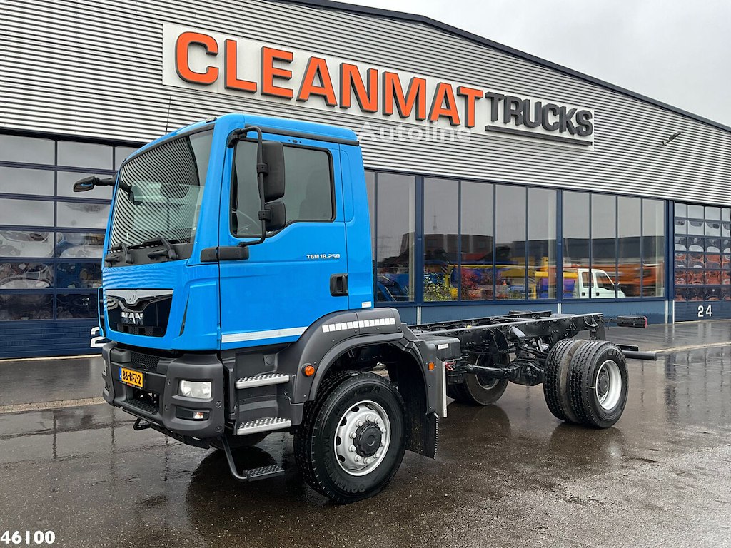MAN TGM 18.250 4x4 Euro 6 Full Steel Manual Just 3.979 km! kamion šasija