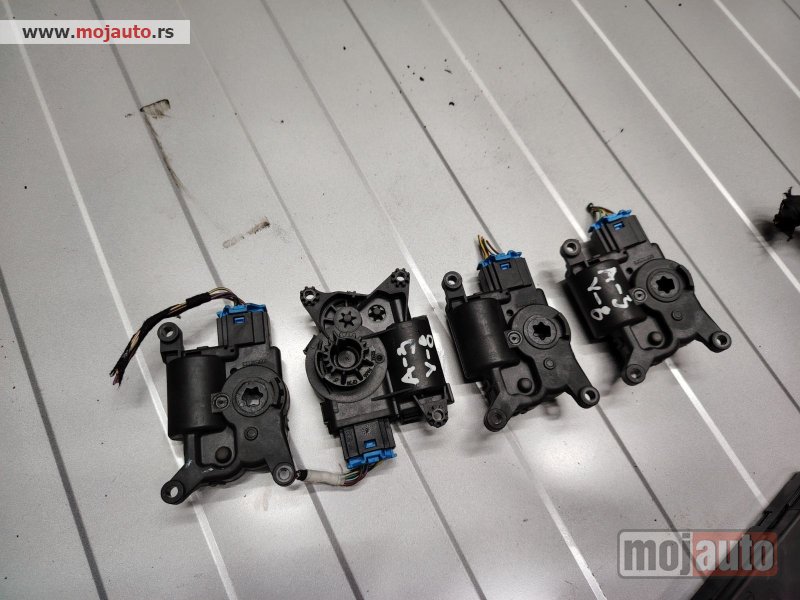 Audi a3 v8 motori panela klime 2012-2020 Originalni delovi Moguca ugradnja delova Alfa Romeo 147-156-166-159-GT-MiTo-Giulietta Fiat bravo 2 - croma -grande punto -multipla 2 -punto 3 -stilo-idea F...