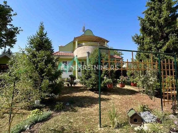 Kuca,PETROVARADIN,PETROVARADIN,kv: 991.00, € 330000, ID: 3000129
