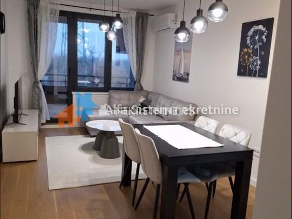 Novi Beograd, Blok 68, 2.0 stan, 44m2, 900 EUR, ID 52990