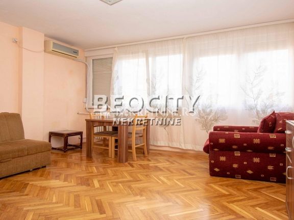 Vračar, Južni bulevar, Sime Igumanova, 0.5, 22m2, 460EUR