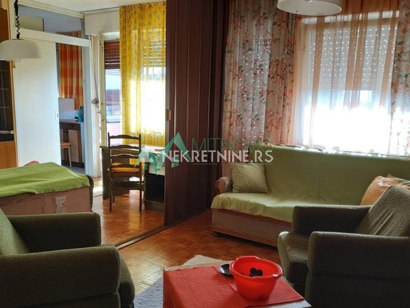 Stanovi,NOVI SAD,ROTKVARIJA,kv: 49.00, € 300, ID: 9101494