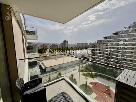 Ekskluzivana garsonjera 30m² u prestižnom kompleksu Planet Residence – 9. sprat!