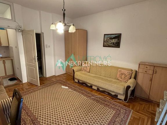 Stanovi,NOVI SAD,CENTAR NS,kv: 27.00, € 250, ID: 9101841