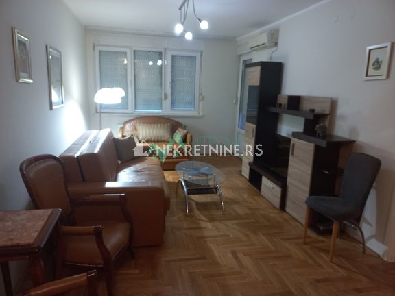 Stanovi,NOVI SAD,GRBAVICA,kv: 49.00, € 500, ID: 9101706