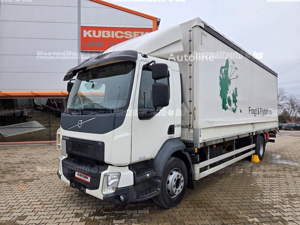 Volvo FL-280 PONYVÁS-EMELŐHÁTFALAS 7.32 m kamion s ceradom