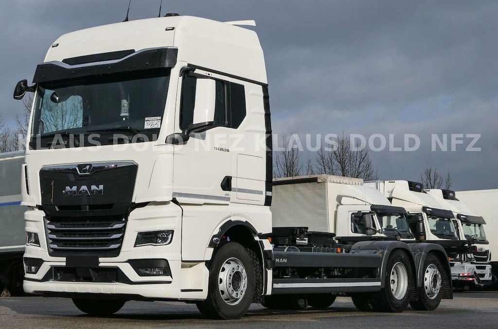 MAN TGX 26.510 +Tail lift vozilo za prevoz kontejnera
