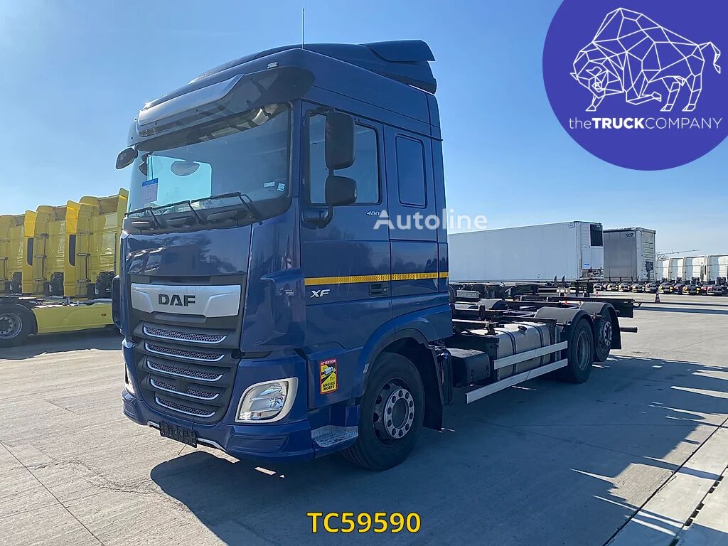 DAF XF 480 vozilo za prevoz kontejnera