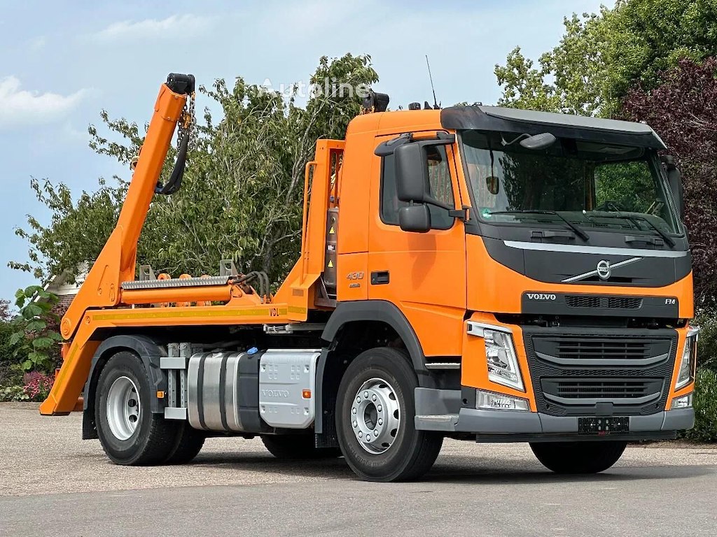 Volvo FM 430 kamion autopodizač kontejnera