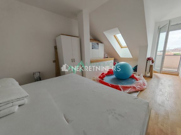 Stan,NOVI SAD,PODBARA,kv: 74.00, € 200850, ID: 1002595