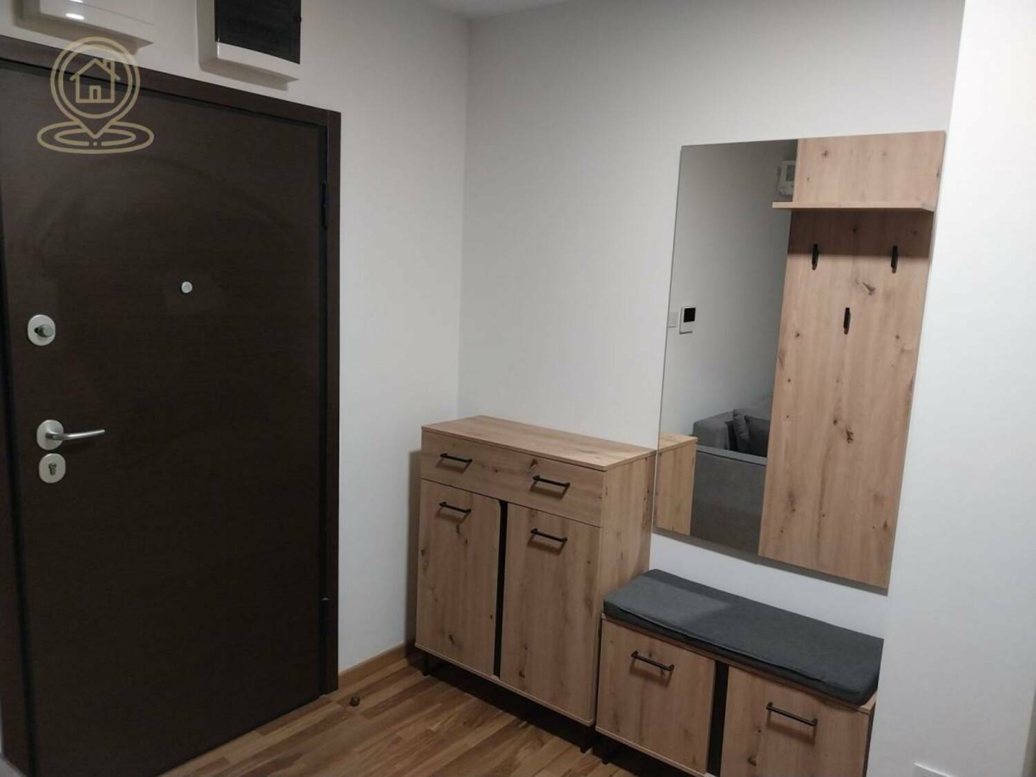 Izdavanje stanova Novi Sad – Dvosoban stan 40m² Podbara, parking uključen