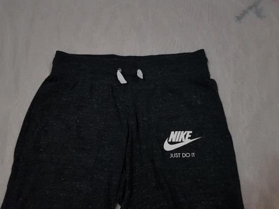 Nike original bermude trenerka S velicina