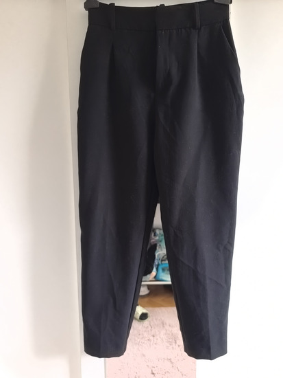Zara pantalone