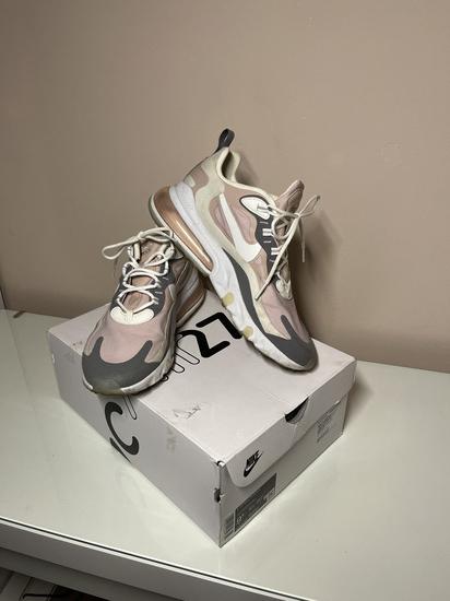 Nike AirMax 270 React
