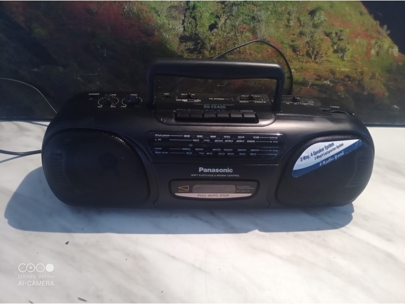 radio uredjaj panasonic