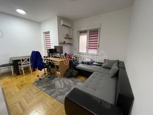Stan,Novi Sad,Centar,kv: 58.00, € 229000