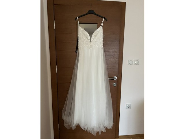Venčanica Loana White Evening Dress