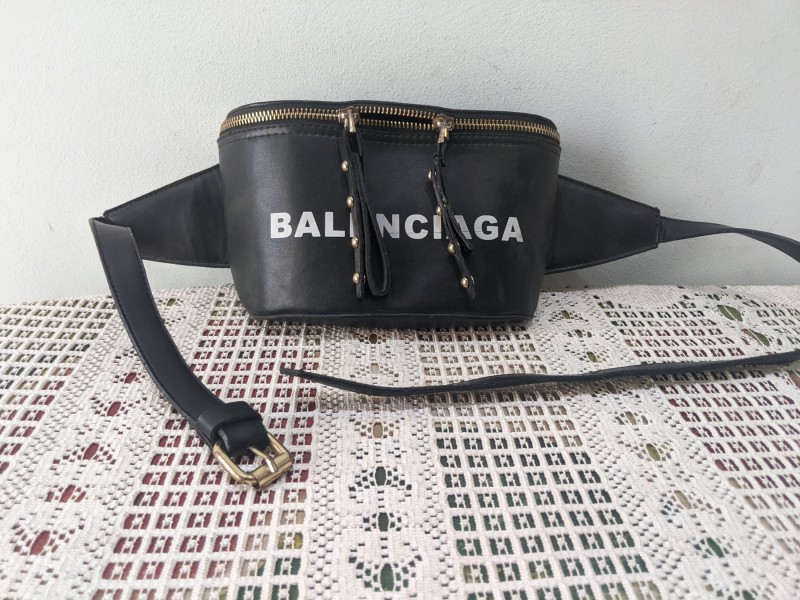 Balenciaga - Bananka model - fanny pack- Unisex