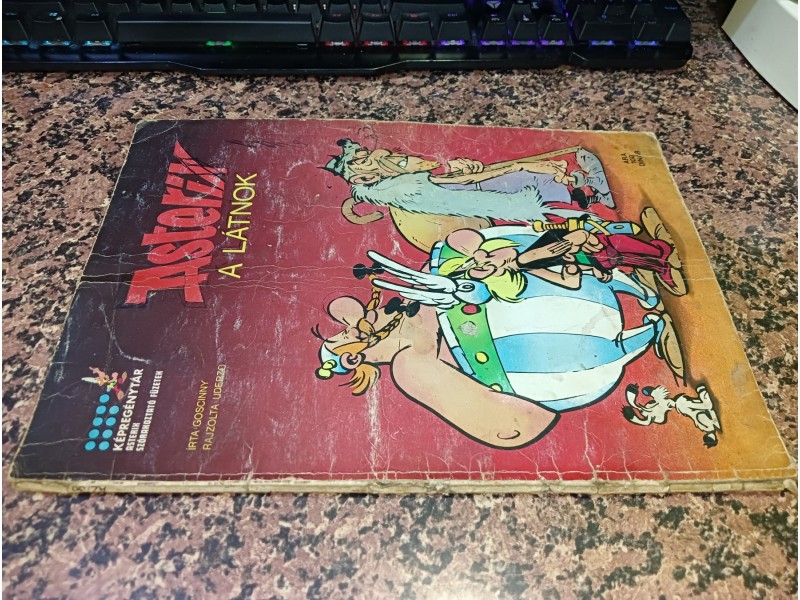 ASTERIX AZ 36 A LATNOK FORUM NA MADJARSKOM