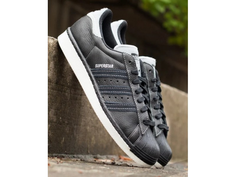 Adidas SUPERSTAR 80s Varsity % WEEKEND $ALE %