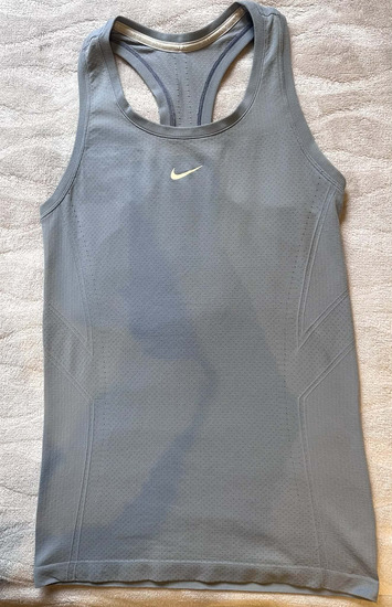   ***NIKE Dri-Fit sportska majica***