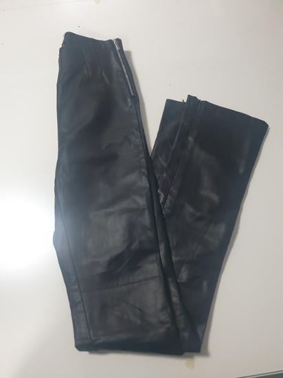 Zara pantalone velicina XS NoVo