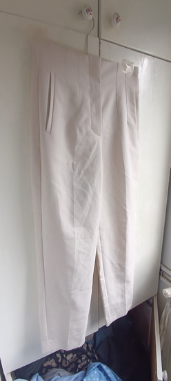Zara pantalone s
