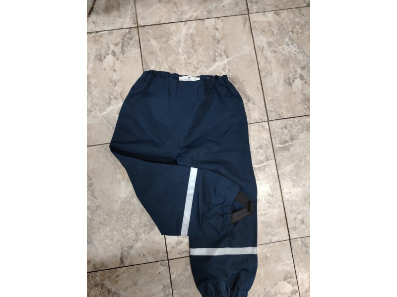 KP 74 PANTALONE ZA PLANINARENJE I KIŠU H&M vel 3-4