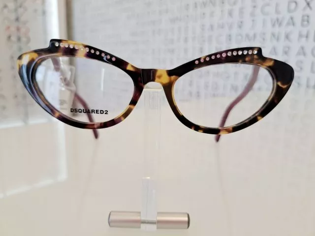 DSQUARED2 - ŽENSKE NAOČARE ZA VID - MODEL 1