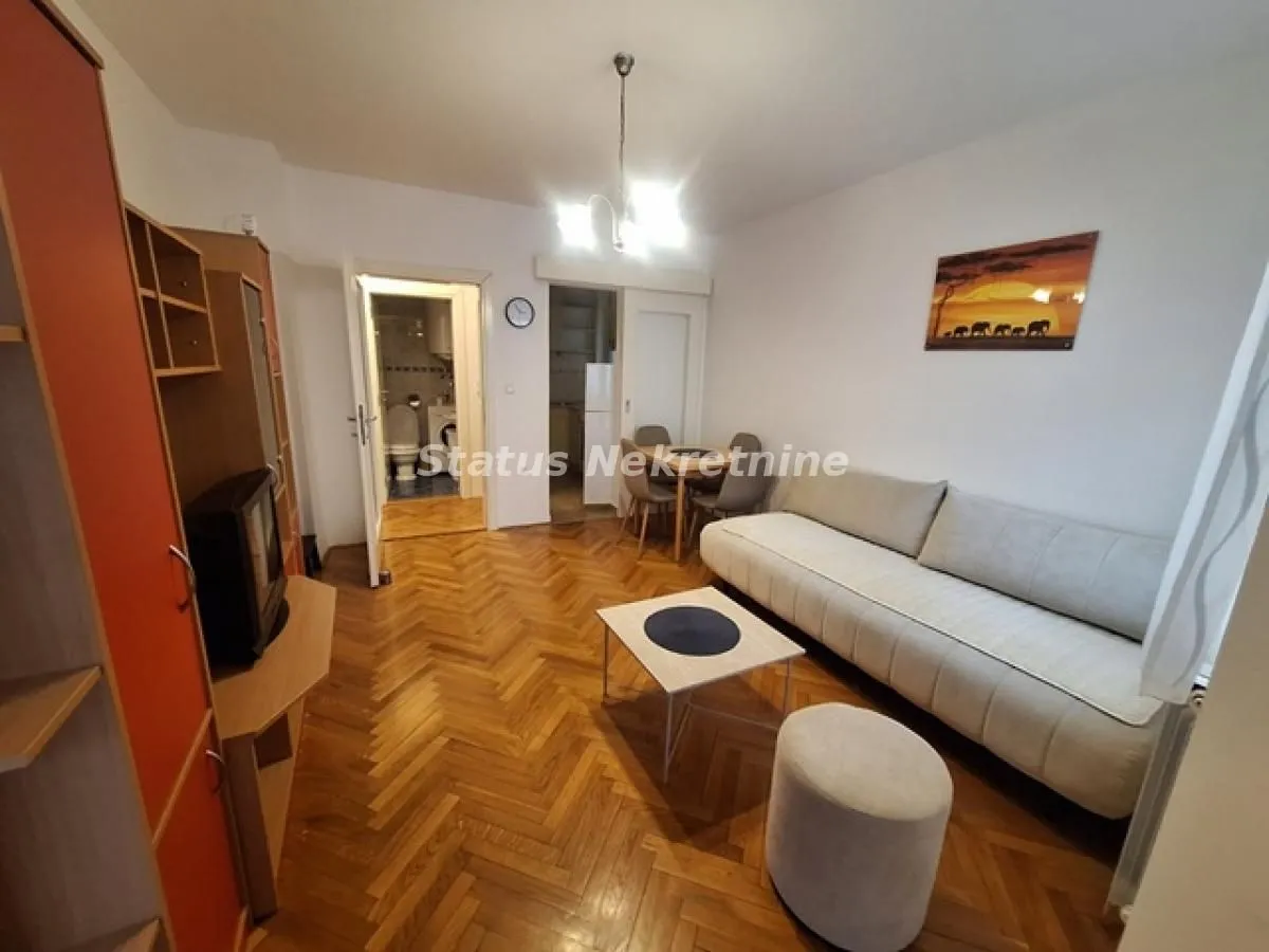 Izdavanje, dvosoban stan, 43m², Grbavica, Novi Sad Sve Podlokacije