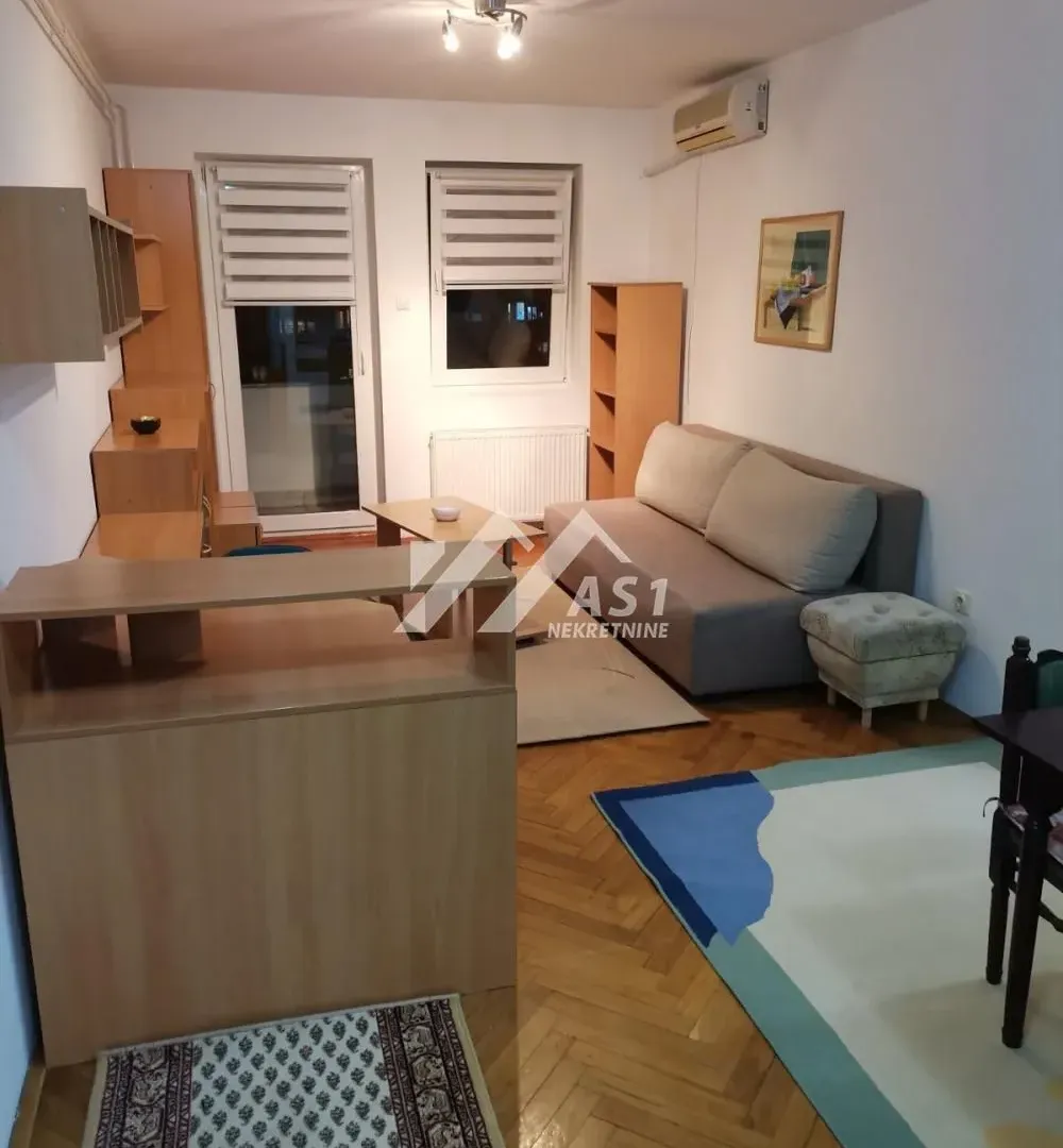 Izdavanje, jednosoban stan, 40m², Rotkvarija, Novi Sad Sve Podlokacije