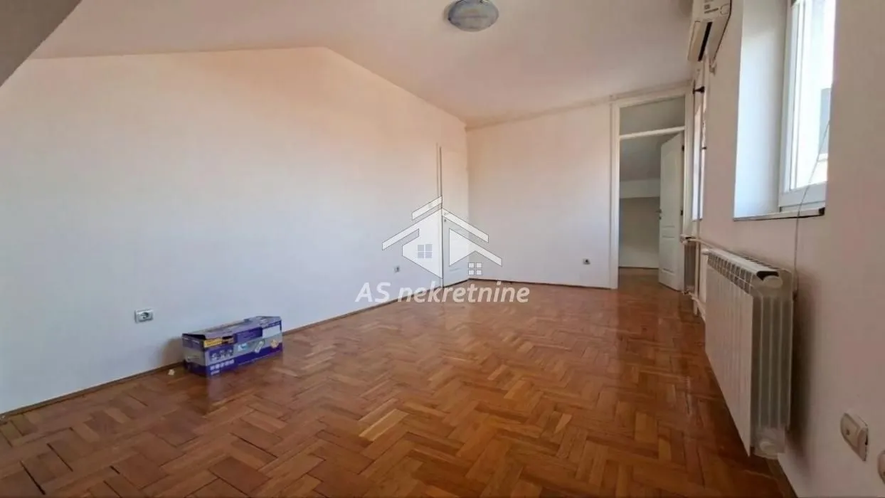 Prodaja, dvosoban stan, 50m², Čukarica, Beograd