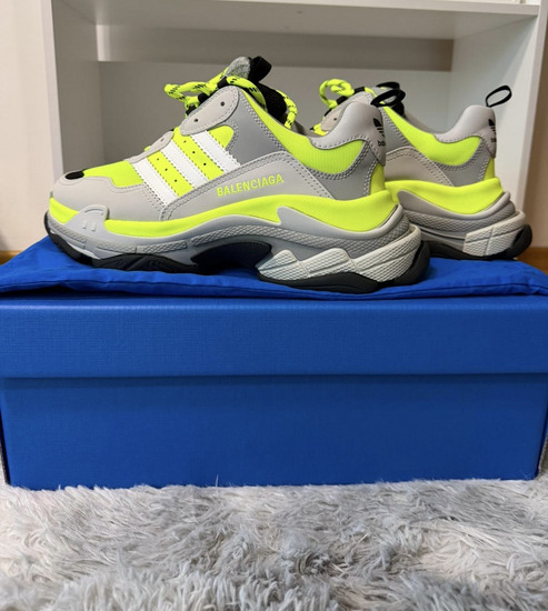 Balenciaga × Adidas Triple S “Fluo Yellow” – NOVE