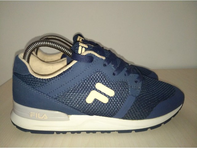 Fila zenske patike br 39 (25 cm)