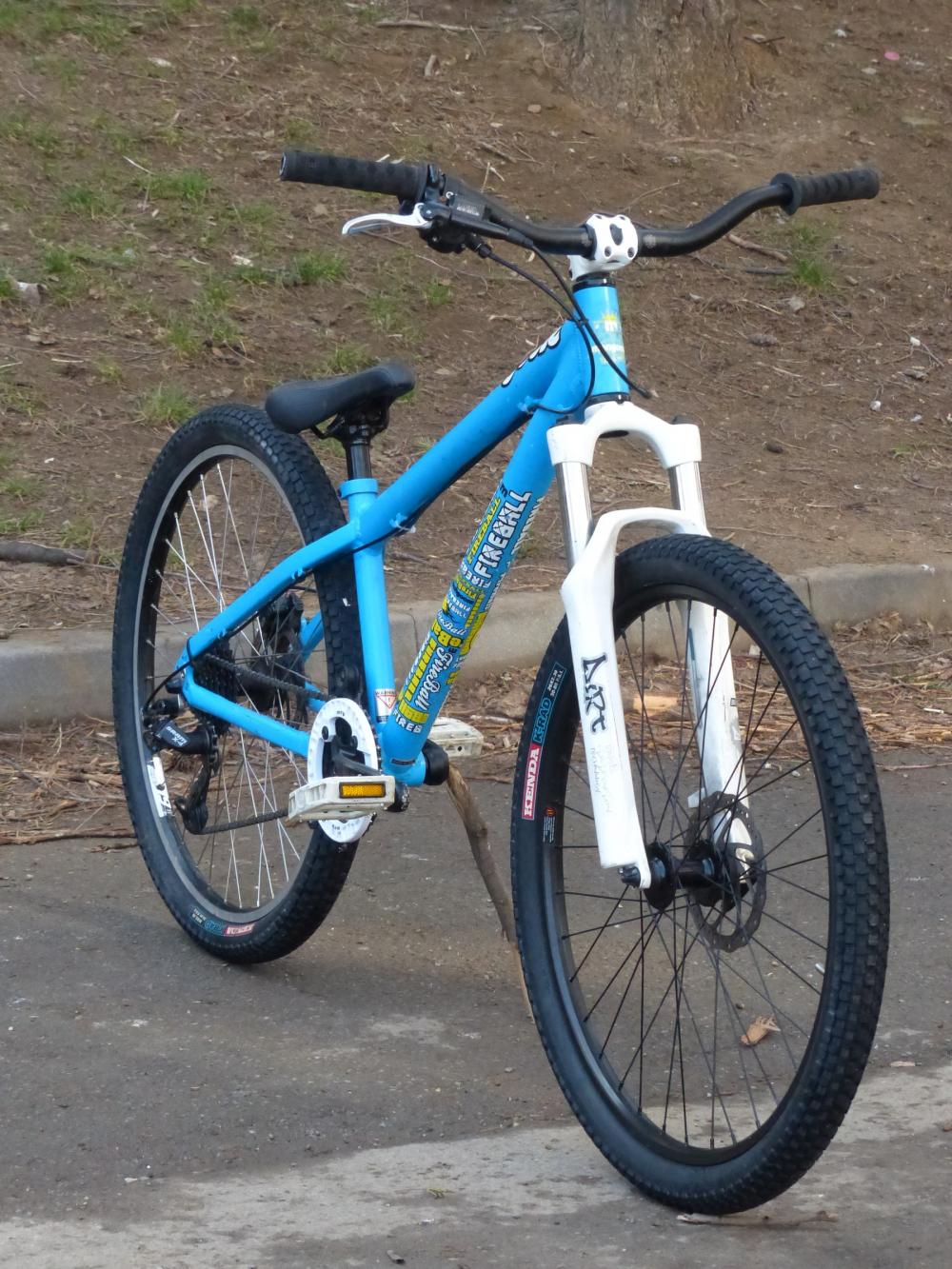 Mongoose Fireball Dirt Jumper