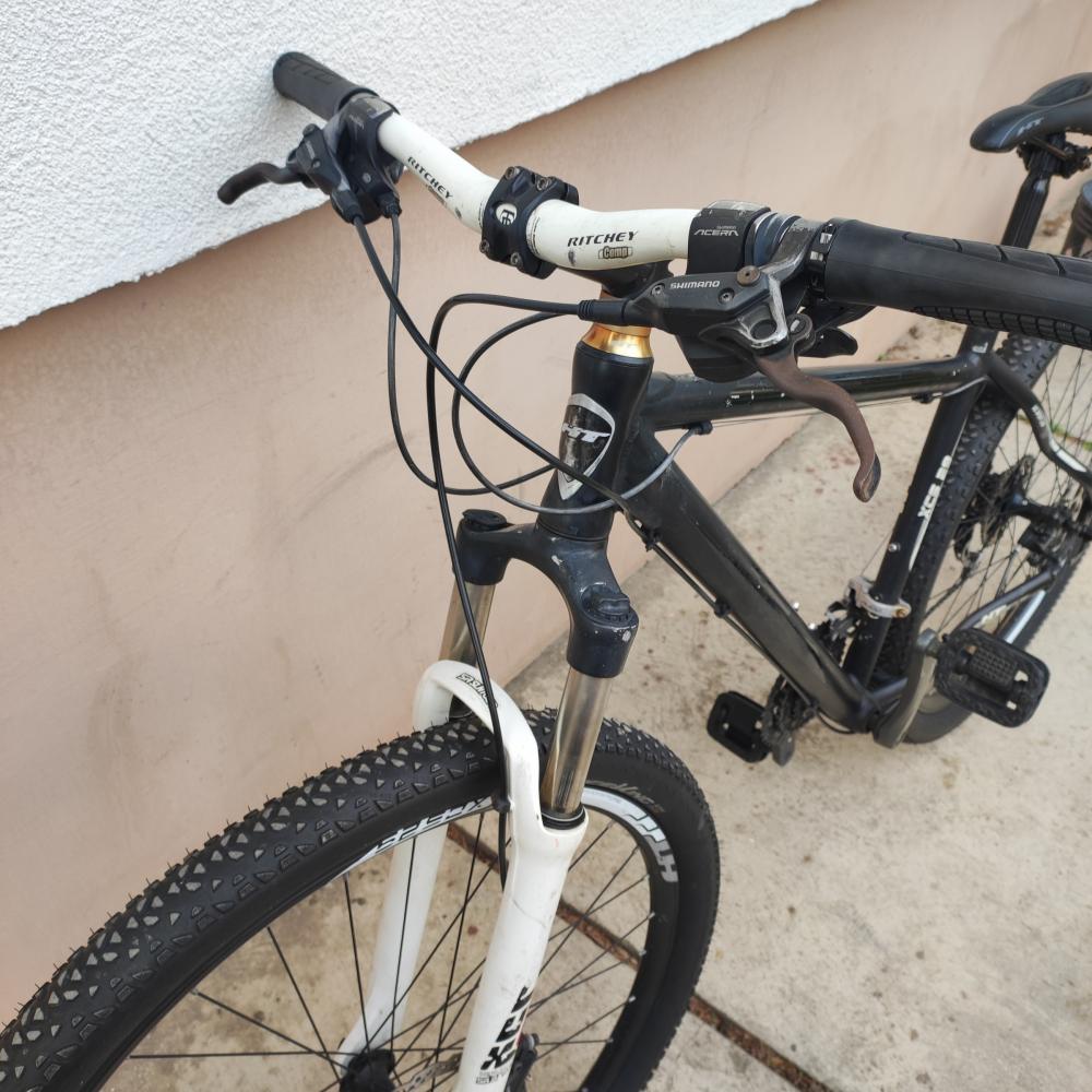 HT alu L, 29", Shimano 3x9, hidraulika