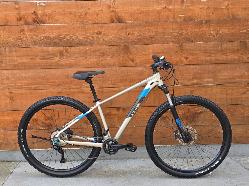 Cube Attention 29er 2x11 Full Deore Size M NOV
