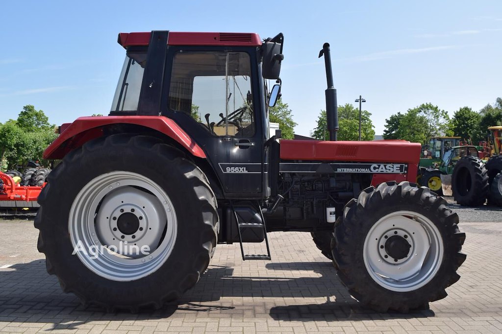 Case IH 956 XL traktor točkaš