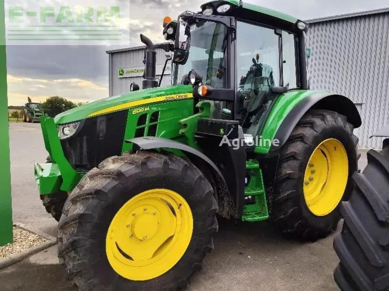 John Deere 6120m traktor točkaš