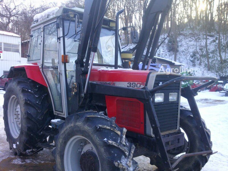 Massey Ferguson TRACTOR(Massey Ferguson) traktor točkaš