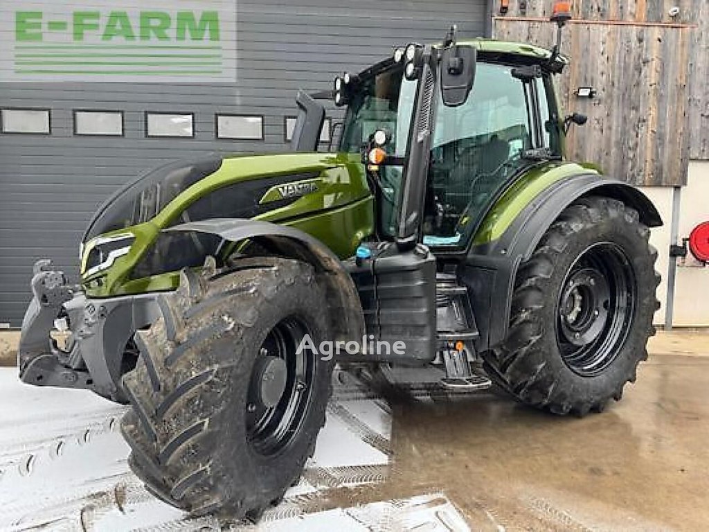 Valtra t235d traktor točkaš