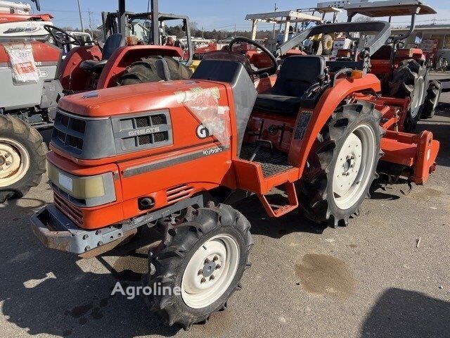 Kubota TRACTOR(Kubota) traktor točkaš